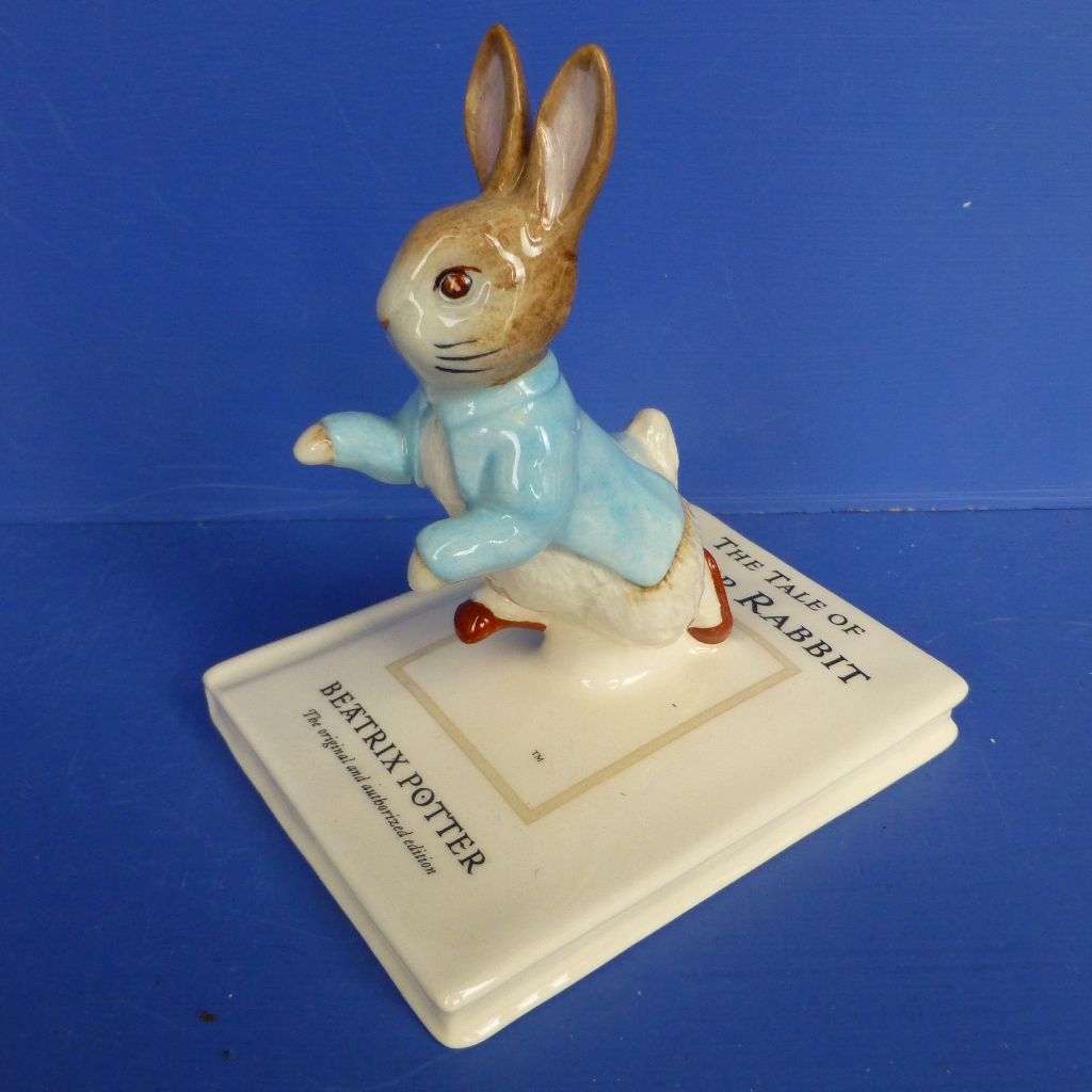 Beswick Beatrix Potter Figurine - Peter On His Book (Boxed) – Peak ...
