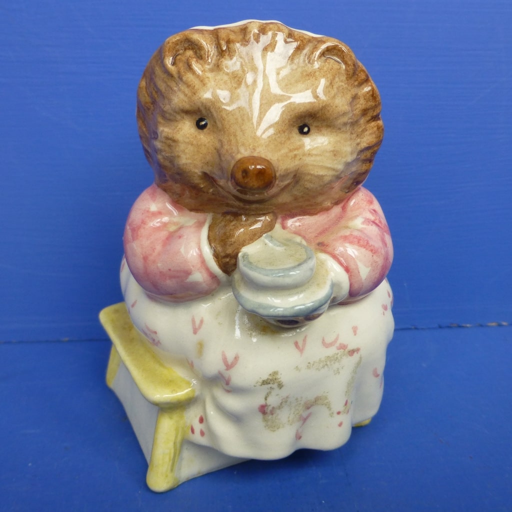 Beswick Beatrix Potter Figurine - Mrs Tiggywinkle Takes Tea BP10A ...