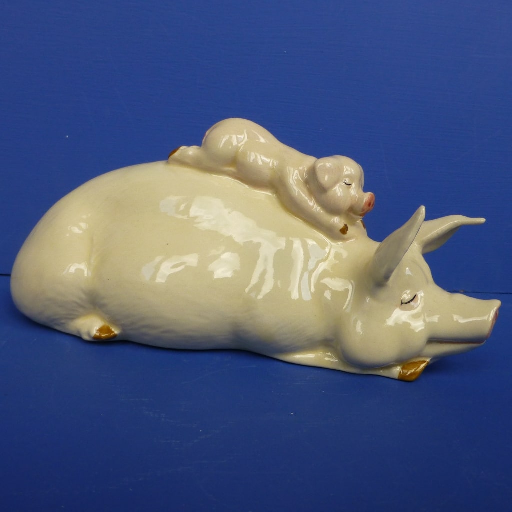 Beswick Pig and Piglet "Piggy Back" Model No 2746 (Boxed) – Peak ...