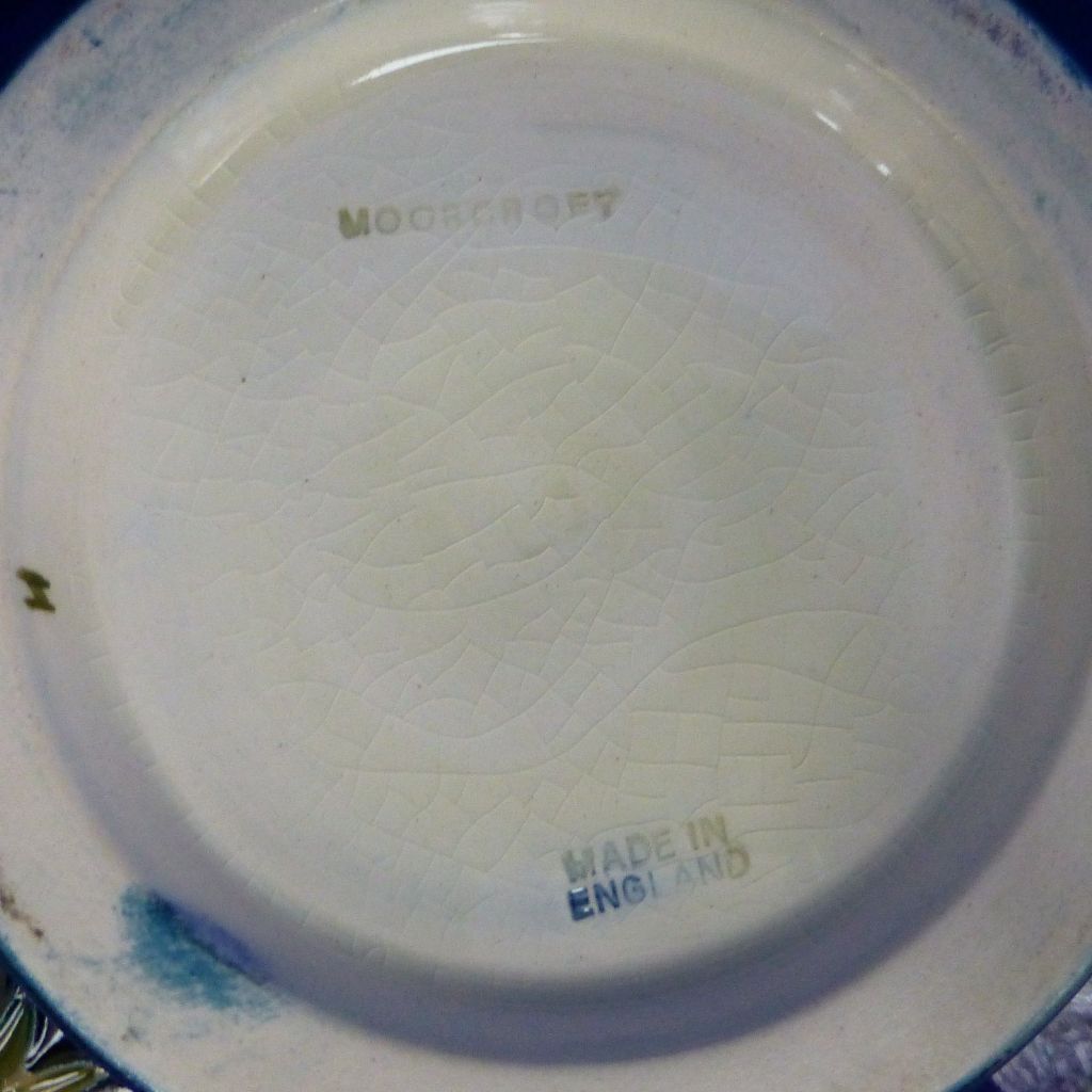 Moorcroft Powder Bowl - Anemone – Peak Antiques and Collectables