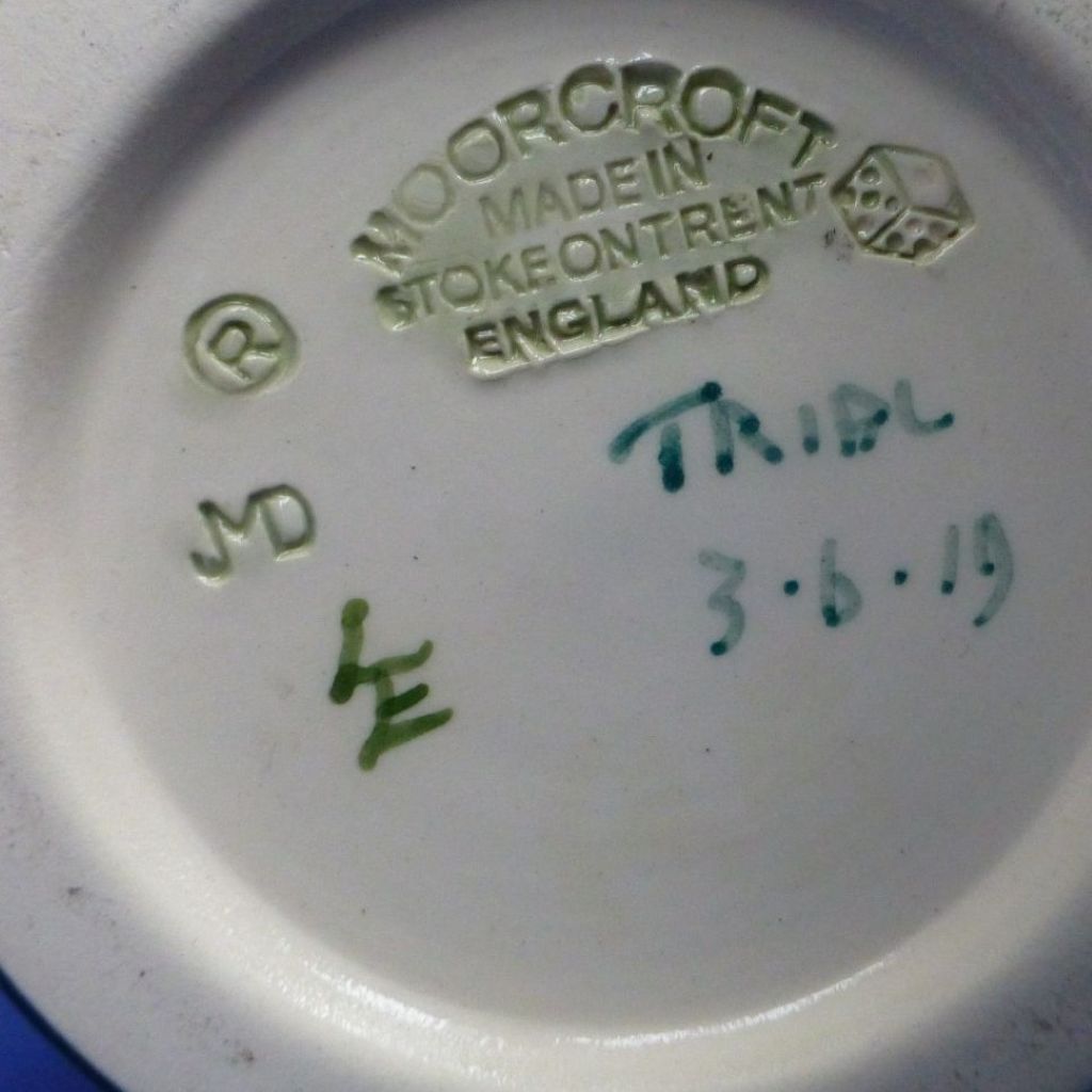 Moorcroft Large Limited Edition Vase - Waves of Motion By Kerry Goodwi ...