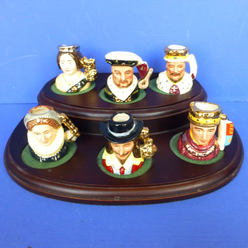 Royal Doulton Limited Edition Kings and Queens of The Realm Tiny Chara ...