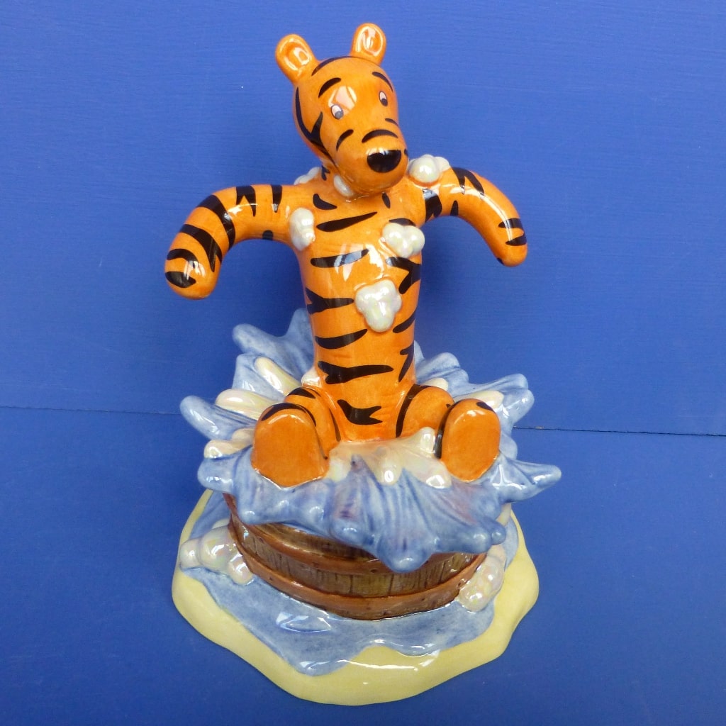 Royal Doulton Winnie The Pooh Figurine - Tigger's Splash Time WP58 (Bo ...