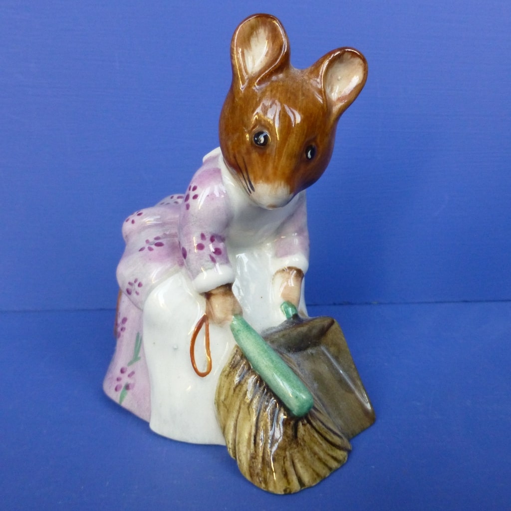 Beswick Beatrix Potter Figurine - Hunca Munca Sweeping BP3B – Peak ...