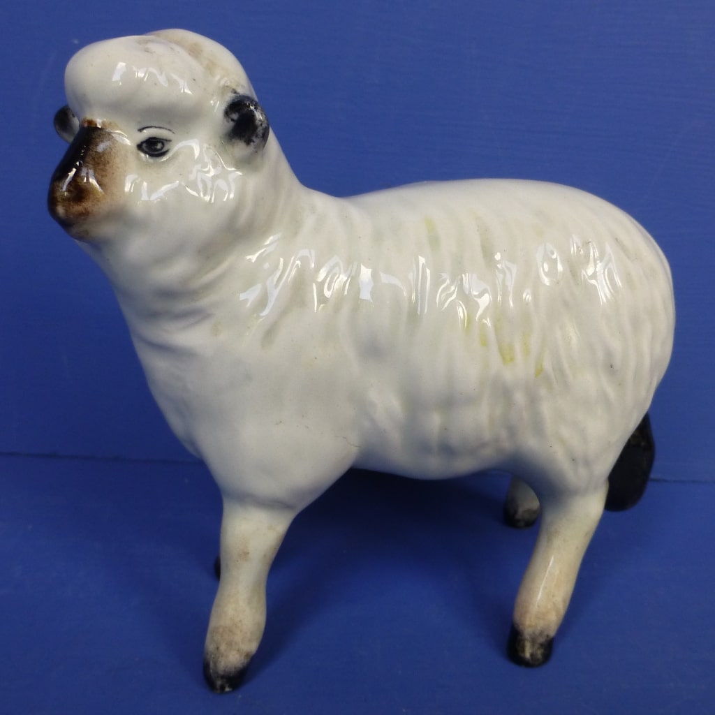 Beswick Sheep Model No 935 – Peak Antiques and Collectables
