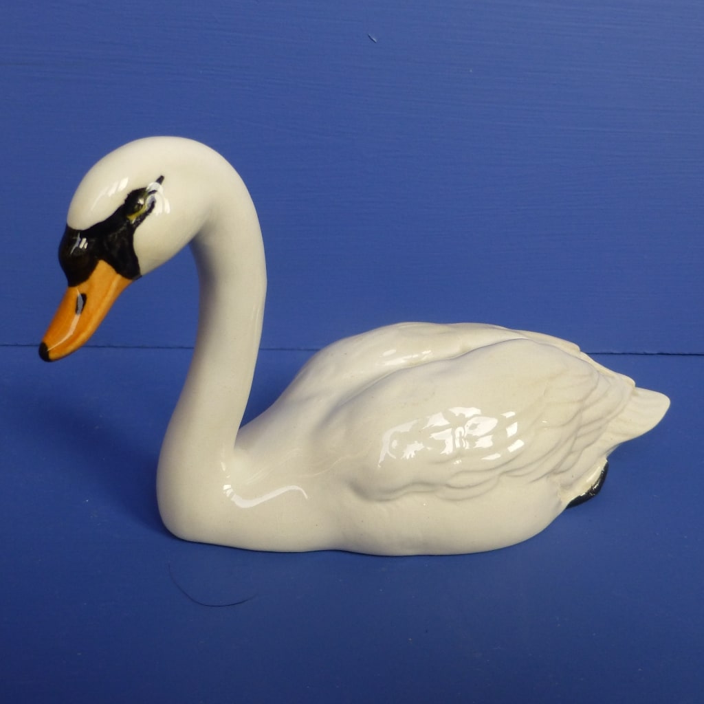 Beswick Swan (Head Up) Model No 1684 – Peak Antiques and Collectables